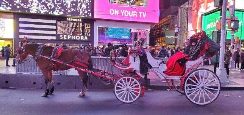 Horse Carriage Ride at Rockefeller Center & Times Square - Key Points