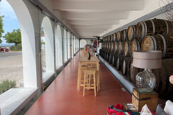 Horse Carriage Tour on the Mountain in Palmela - Key Points