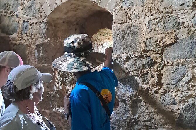 Horse Ride and Hike Tour to Pigeon Island with Lunch with Dore's - FAQ