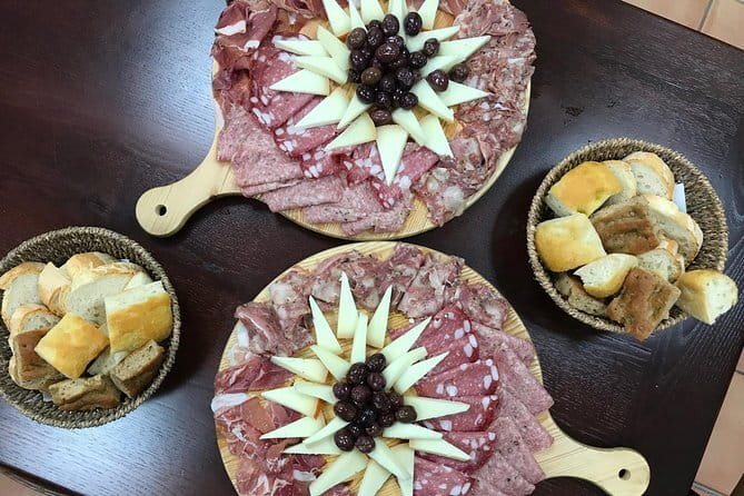 Horse ride in the Mugello (transfer from / to Florence) and Tuscan aperitif - FAQ