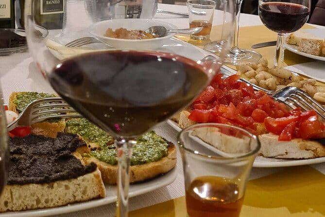 Horseback ride and Poolside Day chillout with Tuscan Lunch - The Tuscan Lunch: A Feast of Local Flavors