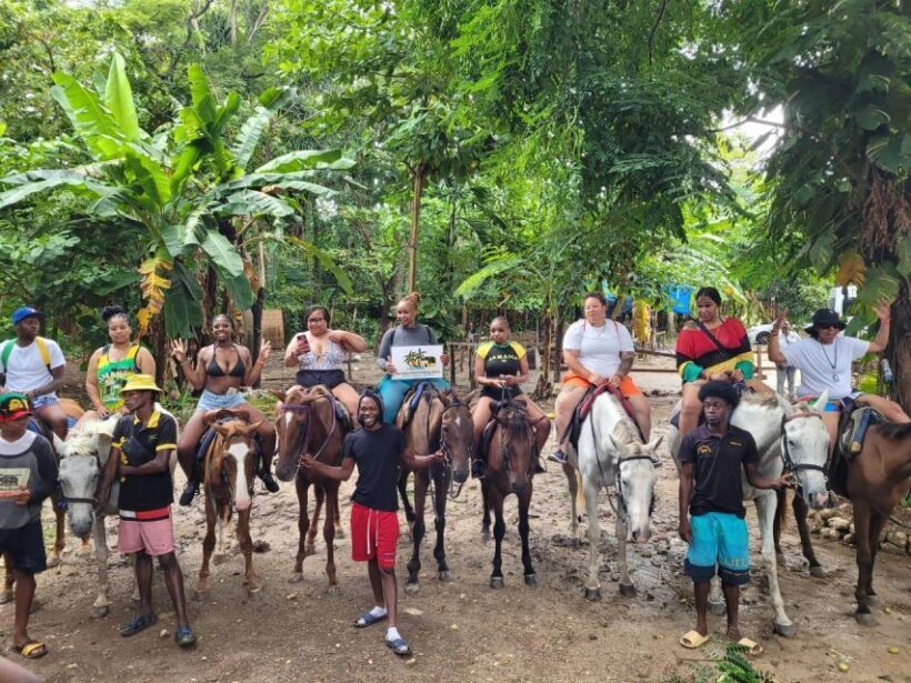 Horseback Ride, Blue Hole, Secret Falls & River Tubing Tour - An In-Depth Look at the Tour Experience