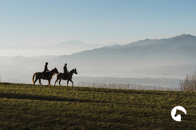 Horseback riding for experts between the lake and the mountains - Itinerary Breakdown: What to Expect