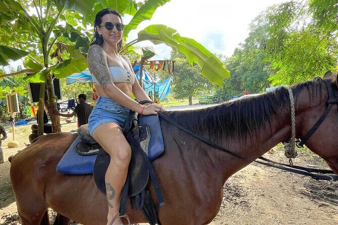 Horseback Riding In The Ocean from Montego Bay Private Transfer - Who Will Love This Tour?