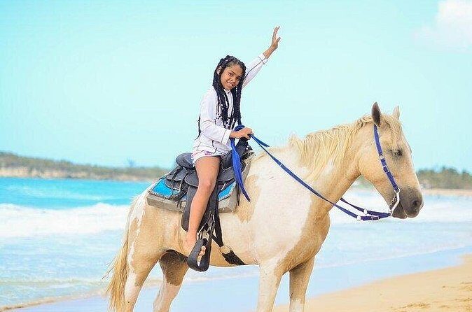 HorseBack Rinding to Macao Beach - Is This Tour Worth It?