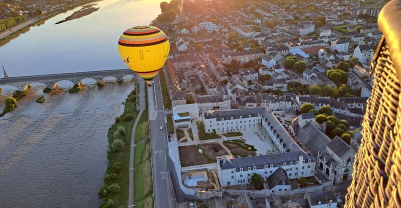 Hot air balloon flight:Chambord, Chenonceau,Cheverny,Blois - Key Points