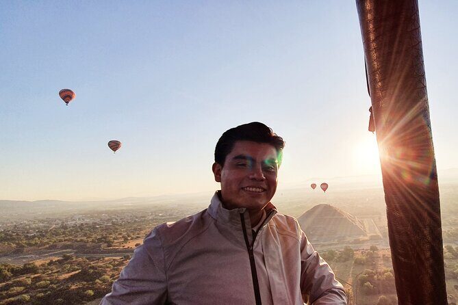 Hot air balloon from CDMX and Restaurant la Gruta (ORIGINAL) - An Exciting Day in Mexico: Hot Air Balloon Over Teotihuacan and a Visit to La Gruta