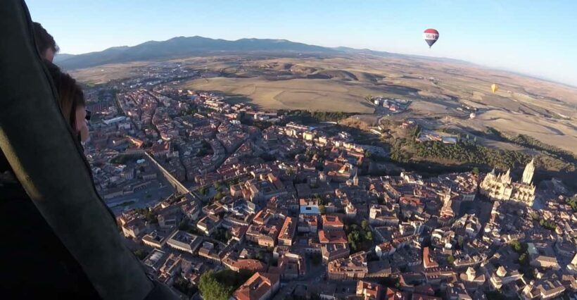 Hot air Balloon over Segovia & Hop-on&Hop-off Touristic Bus - Who This Tour Is Perfect For