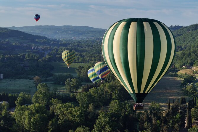 Hot air balloon over the hills of Pienza, Montalcino and Val D'Orcia - The Landscape and Views