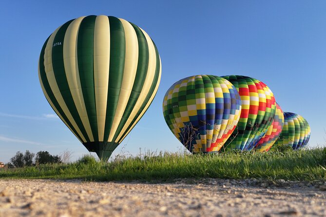 Hot air balloon over the hills of Pienza, Montalcino and Val D'Orcia - Who Should Consider This Tour?