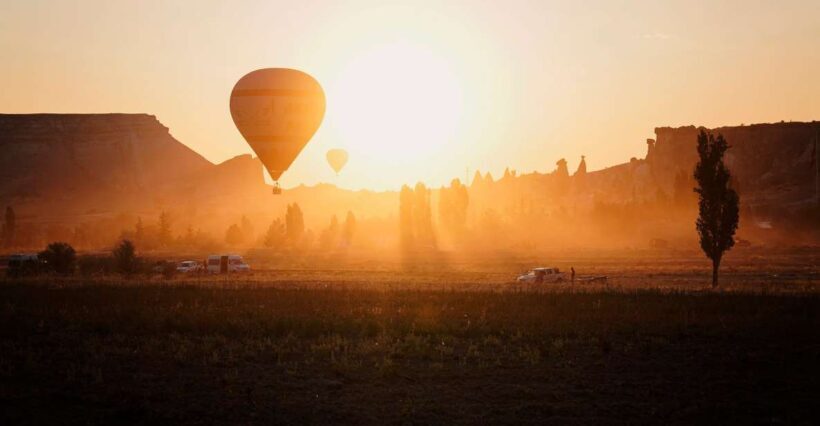 Hot air balloons in Goreme red valley - The Experience: What to Expect from a Cappadocia Hot Air Balloon Ride