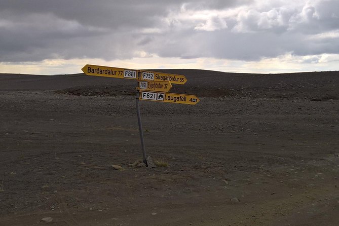 Hot springs and waterfalls, private super jeep tour - A Deep Dive Into the Itinerary and Experience