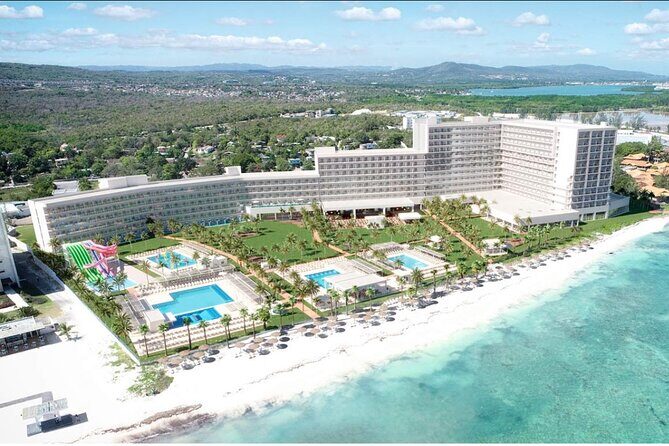 Hotel Riu Palace Aquarelle Private Airport transfer - Key Points