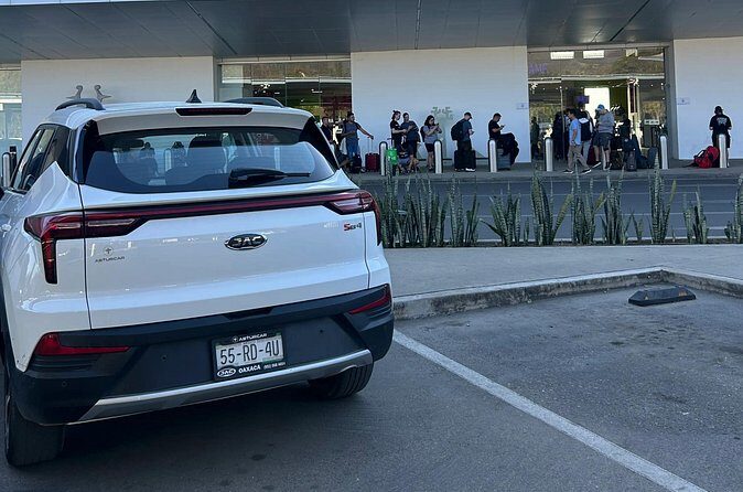 Hotel transportation to Oaxaca Airport, comfortable and safe - Authentic Experience Factors