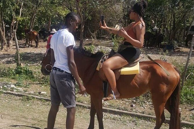 Hour Horseback Riding Guided Tour from Runaway Bay - FAQ