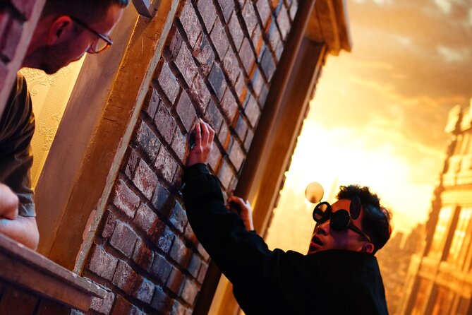 House of Bates // Pop-Up Museum Cologne - Pricing and Value