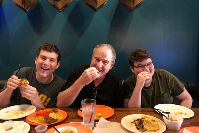 Houston: Astroville Food Tour of Downtown Houston - Historic Dining Experience with Live Music