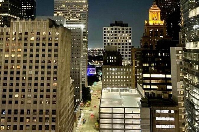 Houston Hustle Bar Crawl - Who Will Enjoy This Tour?