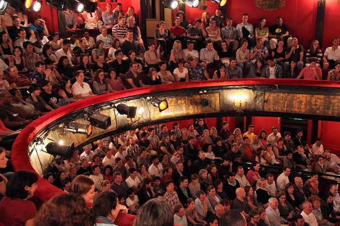 How to Become a Parisian in 1 Hour? The Hit Comedy Show 100% in English in Paris - Is It Worth the Price?