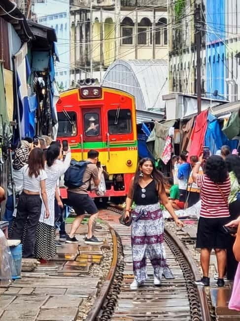Hua Hin: Amazing Maeklong Railway Market Visit - Final Thoughts