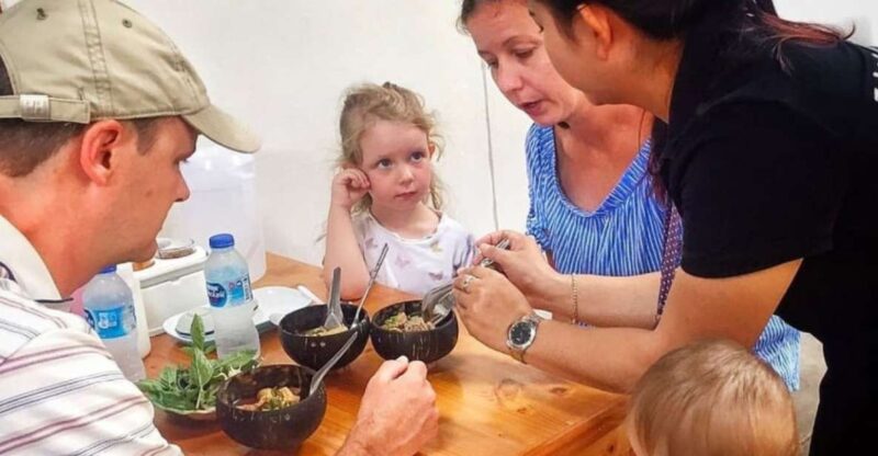 Hua Hin: Family Thai Food Tour with Local Guide - The Value of a Guided Food Tour