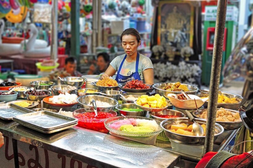 Hua Hin: Local Food Nighttime Guided Tour - Authenticity and Atmosphere
