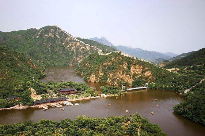 Huanghuacheng Water Wall Chartered Boat Ride and Beijing Olympic Stadiums Visit - Practical Details and Experience