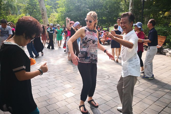 HuangPu River Ferry Boat & Highlights Bike Tour With Local Lunch - What’s Included and What’s Not