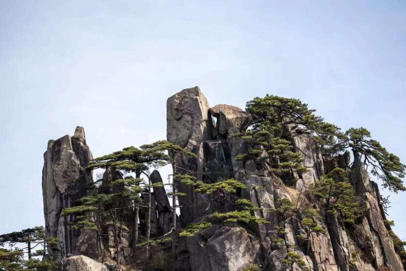 Huangshan: Mountain Top Day Trip with Cable Car and Pickup - What’s Included and What to Budget For