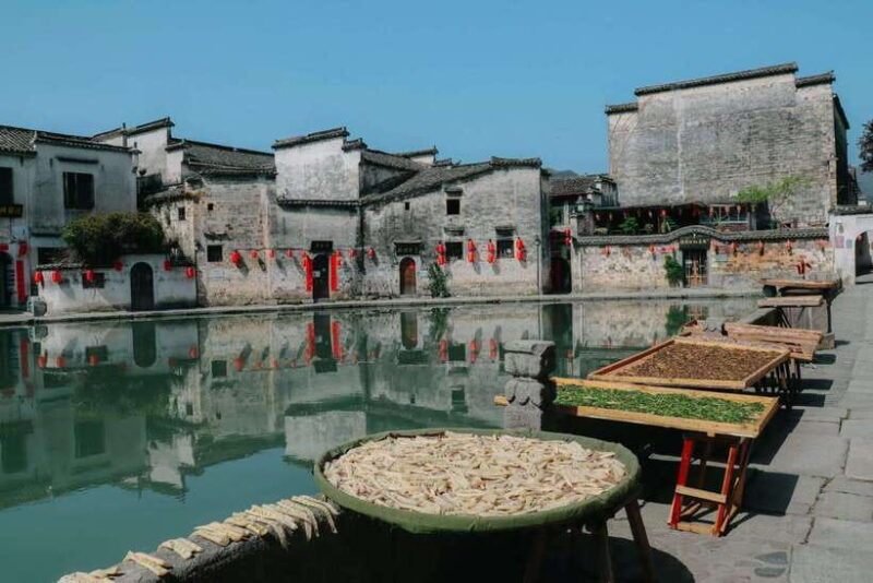 HuangshanAncient Huizhou Villages Xidi and Hongcun Day Trip - FAQs