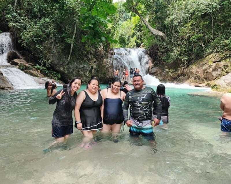 Huatulco: Private Tour of Magical Waterfalls of Copalitilla - Learning About Medicinal Plants