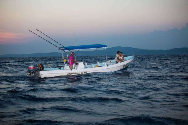 Huatulco: Sunset Boat Tour - Is This Tour Worth It?