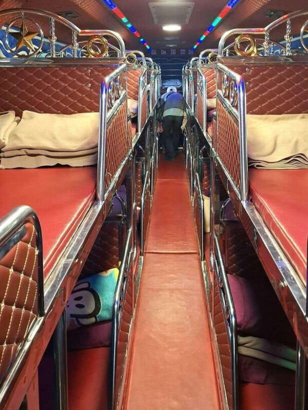 Huay Xai to Luang Prabang by Sleeping Bus (14 hours) - Key Points