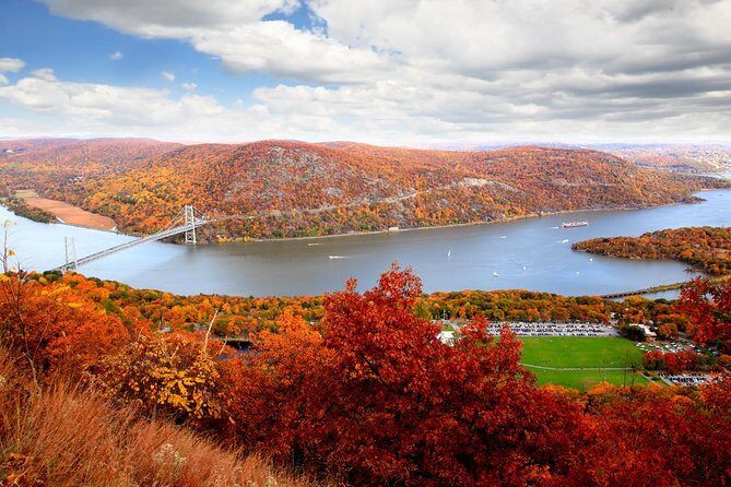 Hudson Valley Fall Foliage Helicopter Tour from Westchester (Shared) - FAQ