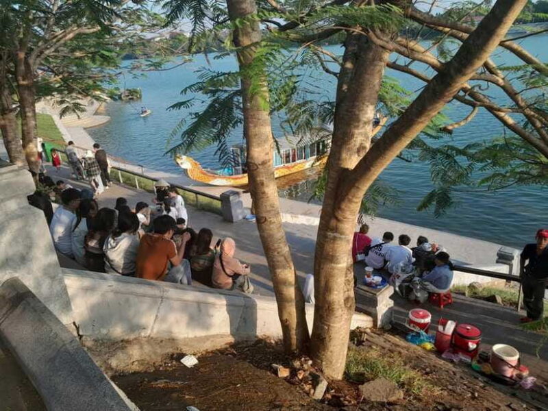 Hue City Tour by Private Car with Optional Sightseeings - What to Expect from the Tour