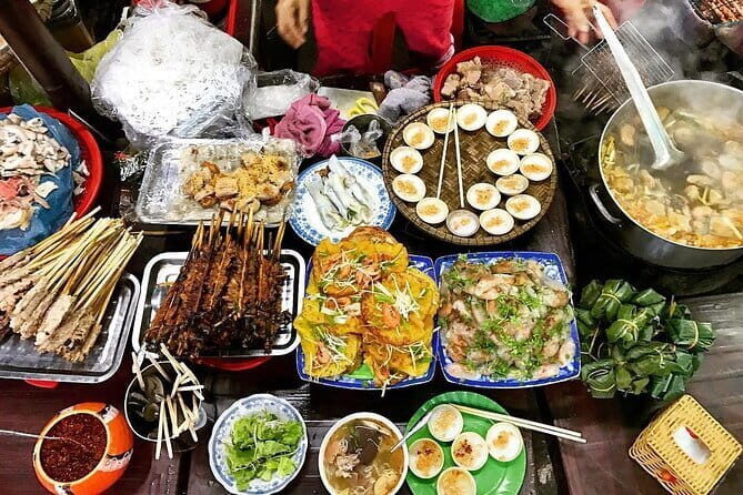Hue Cyclo Culinary Tour Explore Street Food with an Expert Guide - Analyzing the Value