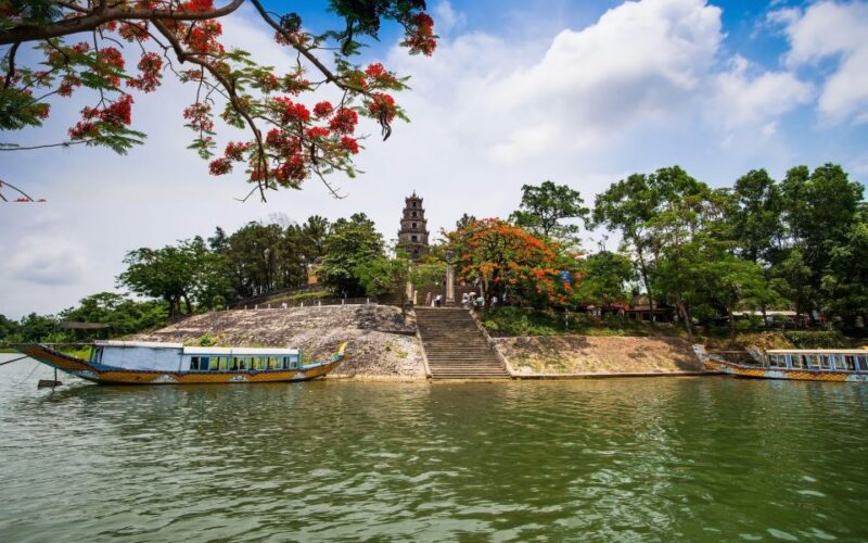Hue: Dragon Boat, Perfume River, Pagoda & Royal Tomb Tour - The Sum Up