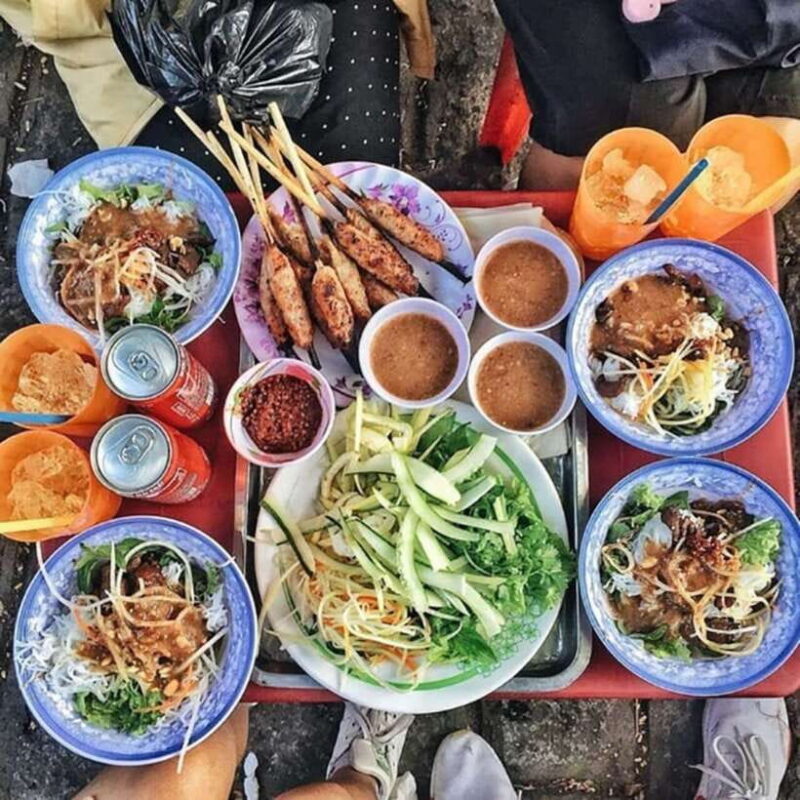 Hue: Food Walking Tour with Local Guide - Key Points