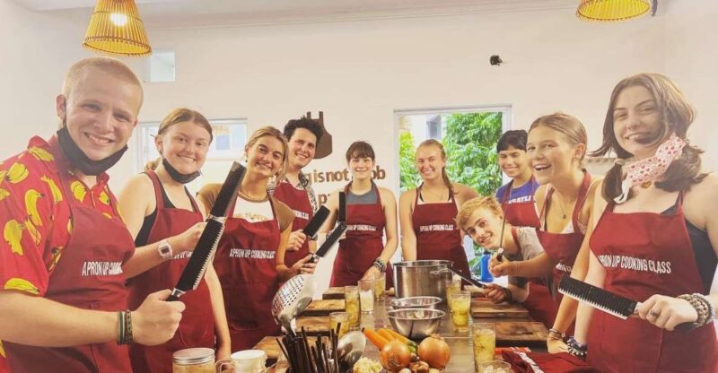 Hue: Home Vegan/Vegetarian Cooking Class with Local Girl - Key Points