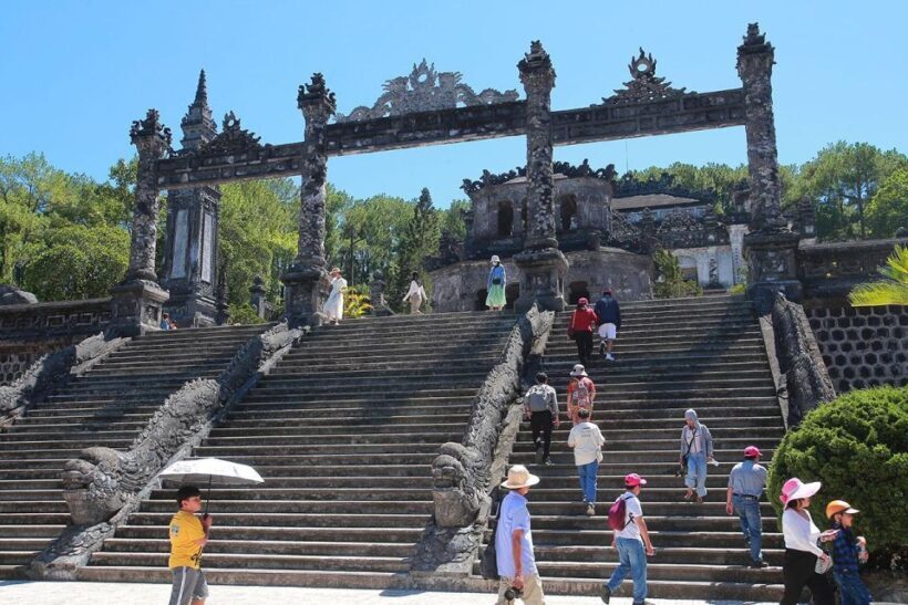 Hue: Hue Royal Tombs Tour Visit 3 Best Tombs & Pagoda - The Tomb of Tu Duc: A Secluded Oasis of Beauty