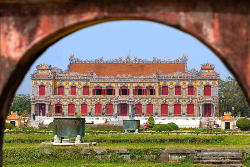 Hue: Hue Walking Tour to Imperial Citadel with Tour Guide - Practical Considerations