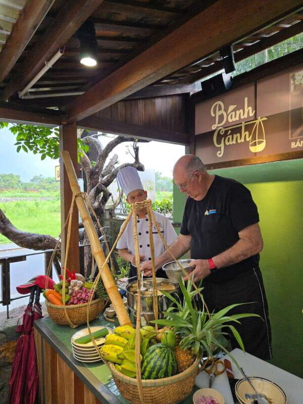 Hue: Market Tour and Cooking Class with typical dishes - FAQs