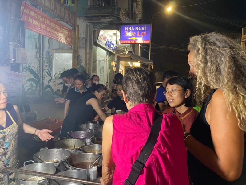 Hue: Night Street Food Tour by E Bike with a Lady Rider - Itinerary Breakdown: What to Expect