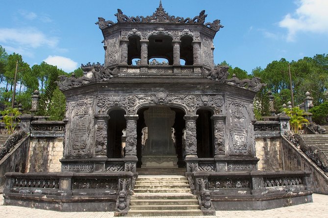 Hue Private Guided Tombs and Thien Mu Pagoda Tour - Detailed Breakdown of the Itinerary