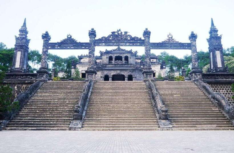 Hue Royal Tombs Tour: Visit Best Pagodas & Mausoleums - How the Tour Starts: Convenience from the Get-Go