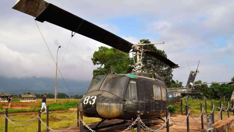 Hue: Small Group DMZ Tour 1 Day with Vinh Moc and Khe Sanh - A Balanced Look at the Experience