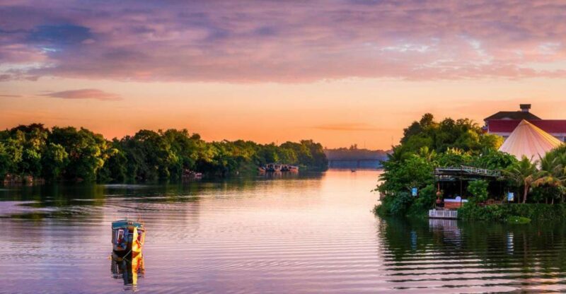 Hue: Sunset Cruise along Perfume River - The Itinerary: How the Experience Unfolds