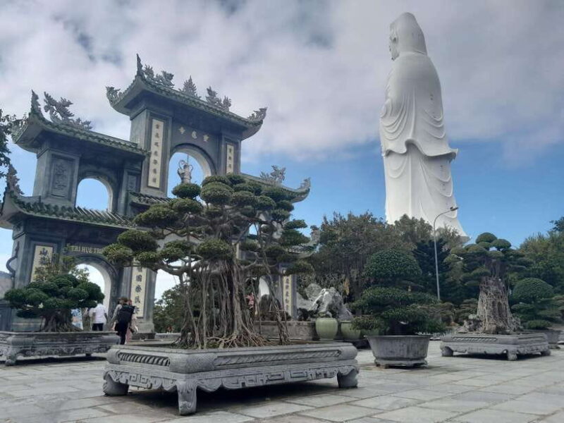 Hue to Hoi An via An Bang Cemetery & Monkey Mountain - The Sum Up