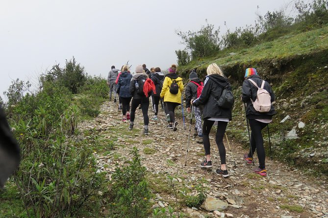 Humantay Lake Full-Day Adventure: Scenic Trek and Stunning Views - Group Size and Accessibility