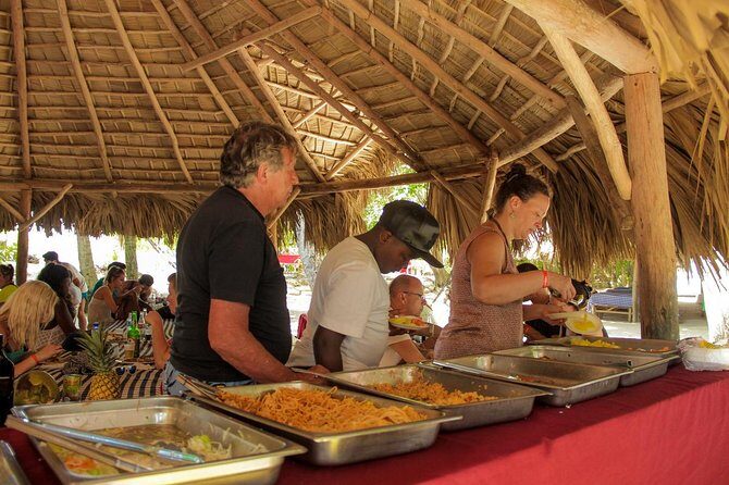 Humpback whales Watching + Samana Eco-Tour - FAQ